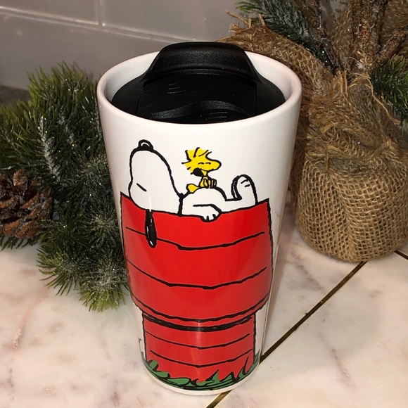 Peanuts | Dining | Nwt Peanuts Snoopy Woodstock Doghouse Ceramic Travel ...